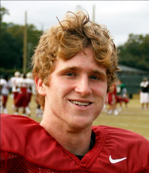 Dustin Hopkins' tænder er lige så stærke som hans spark