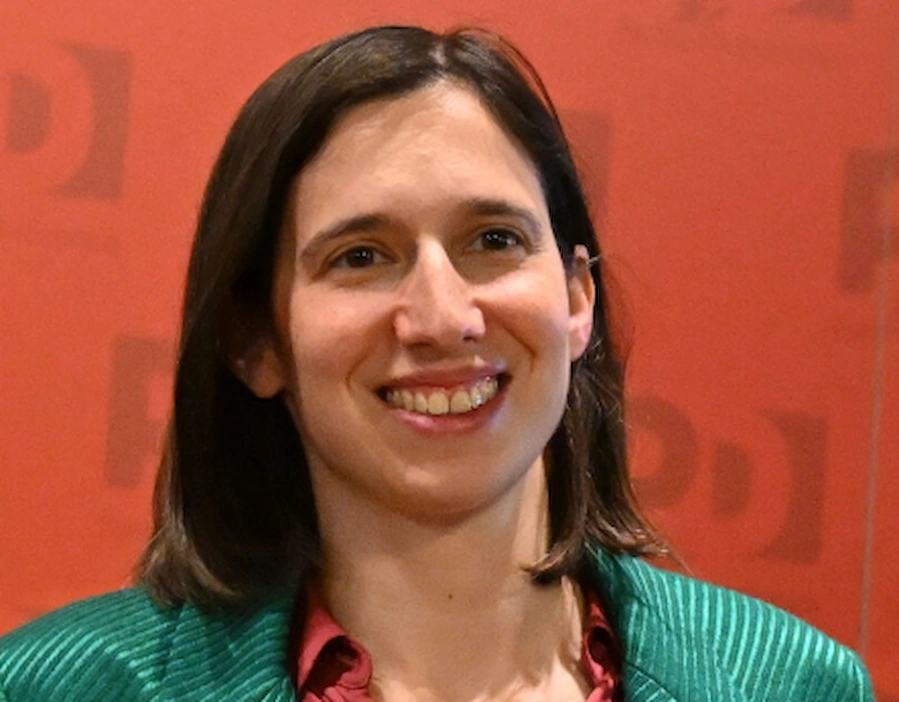 🏻 Er Elly Schleins tænder blevet ordnet nu? Før og efter