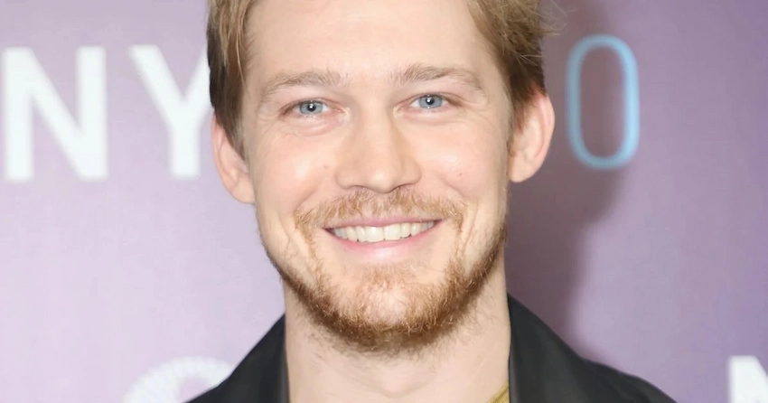 Denti di Joe Alwyn: Eleganza e Cosa Si Può Fare | Lema Dental Clinic