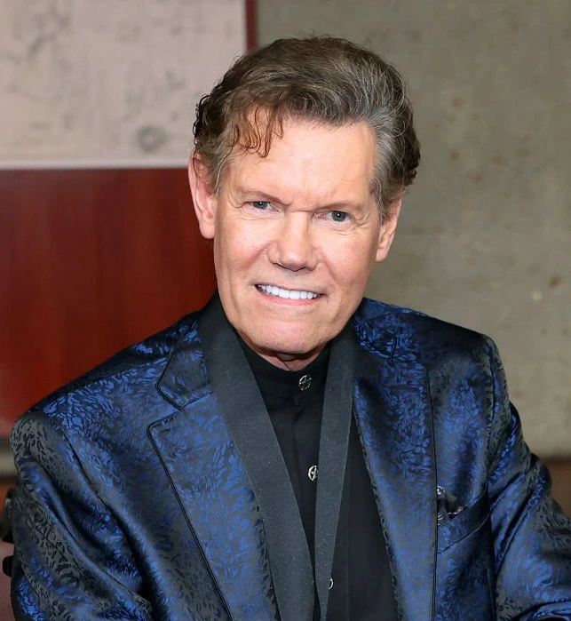 Randy Travis I dag: Hans TandsTransformation Før og Efter