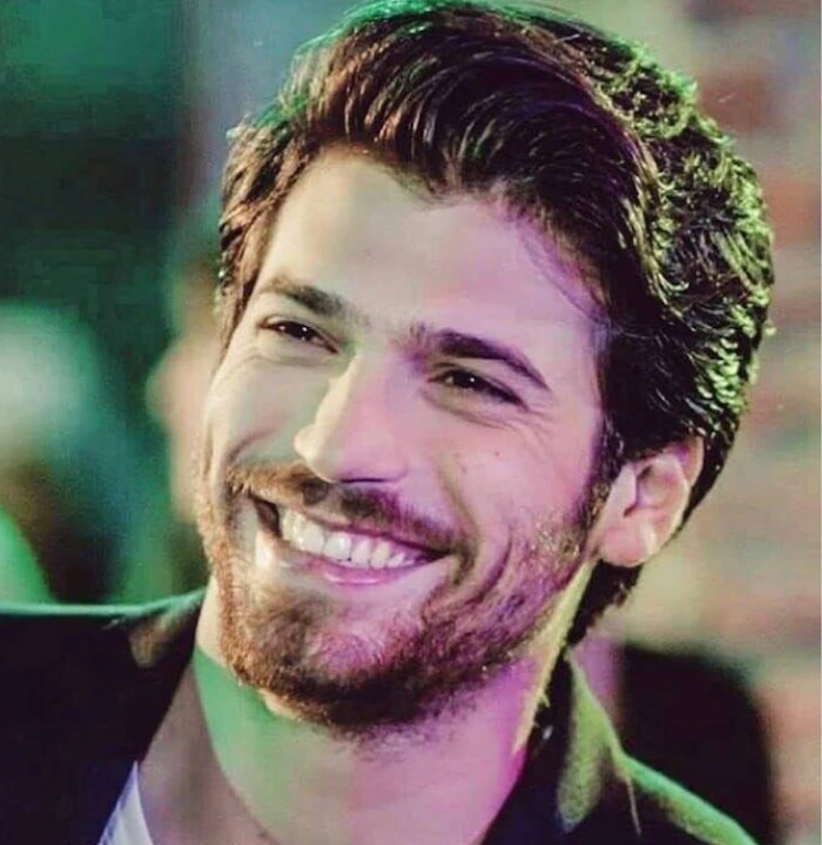 🧑 Can Yaman'ın Gülümseme Evrimi: Doğal Dişlerden Hollywood ...