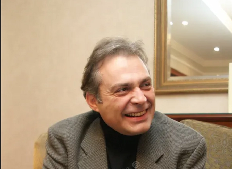 📽️ Haluk Bilginer's Teeth Smile Evolution: From Imperfections to ...