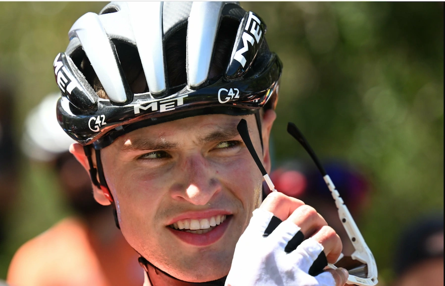 Calcium Deposits on Teeth: Causes, Effects, and Treatment? | LEMA