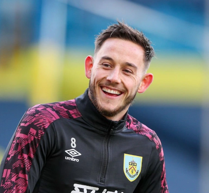 ⚽ Josh Brownhill dantų transformacija: prieš ir po