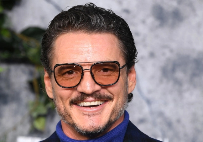 Преобразяване на зъбите на Педро Паскал: Преди и след