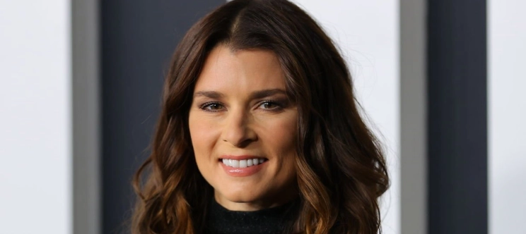 Danica Patrick's Teeth Transformation: Before and After | LEMA