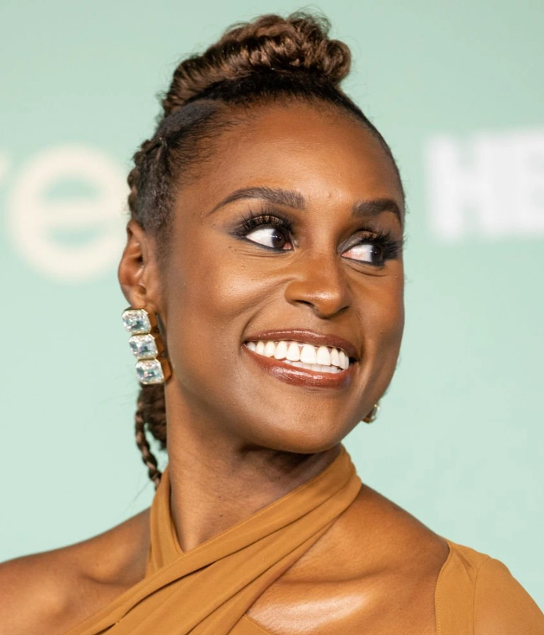 Issa Rae's Zahnverwandlung: Ein strahlendes Lächeln | Lema Dental Clinic