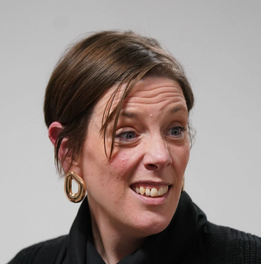 Jess Phillips se arregló los dientes | Lema Dental Clinic