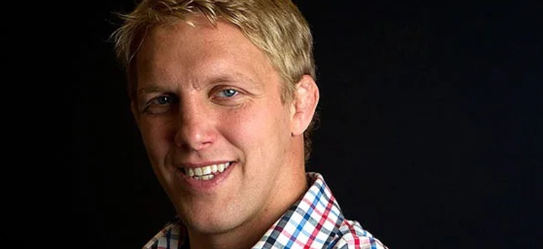 Lewis Moody’s Teeth Transformation – Before and After | LEMA