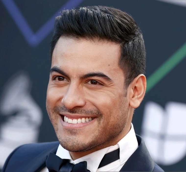 Carlos Rivera’nın Diş Dönüşümü: Hollywood Etkisi | Lema Dental Clinic