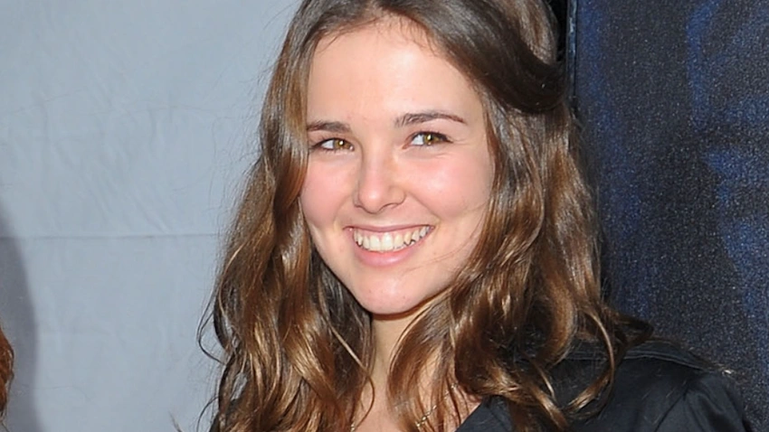 Zoey Deutch Dişleri (Eski/Yeni): Öncesi ve Sonrası | Lema Dental Clinic