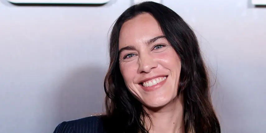 Alexa Chung's Teeth: A Stunning Hollywood Smile Transformation | LEMA