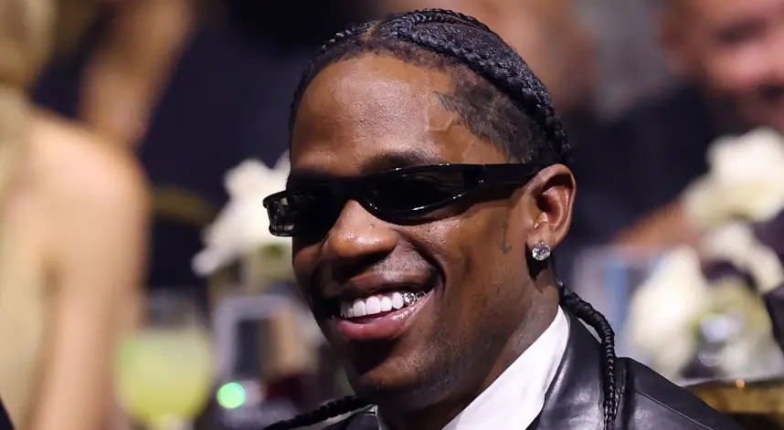 Jak Travis Scott naprawił swój uśmiech