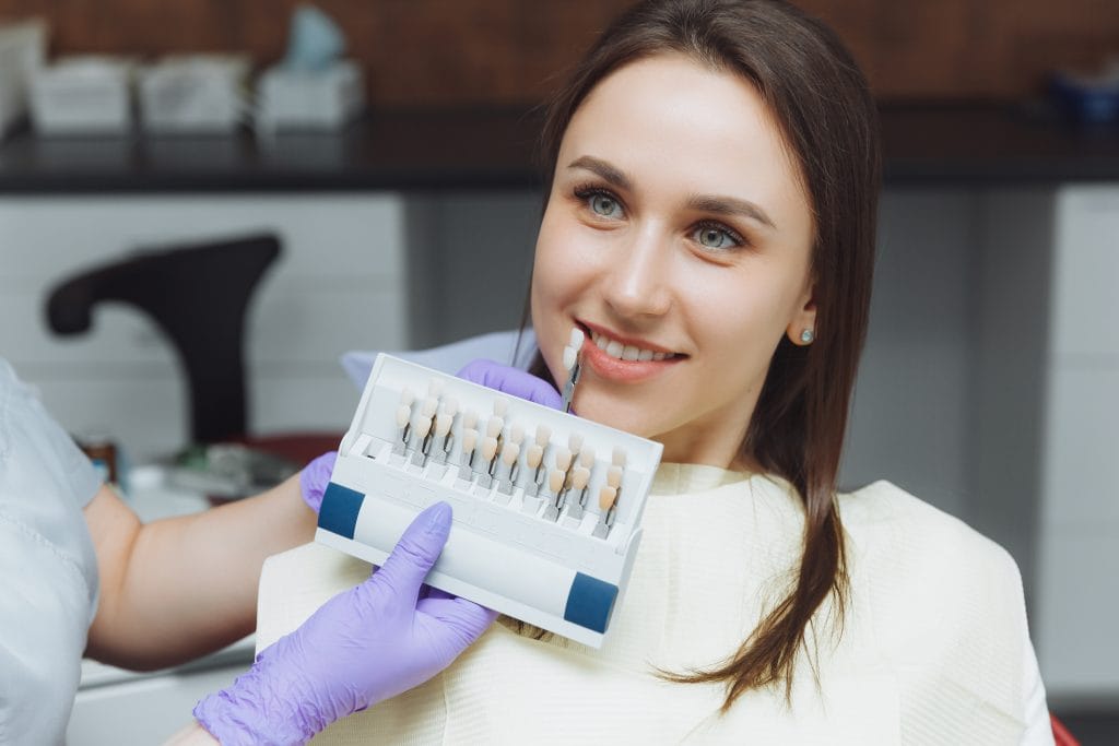 🍋 How Acidic Are Lemons for Teeth? | LEMA