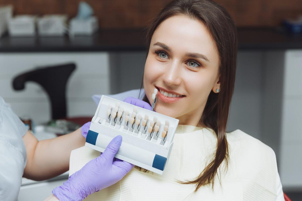 🍋 How Acidic Are Lemons for Teeth? | LEMA